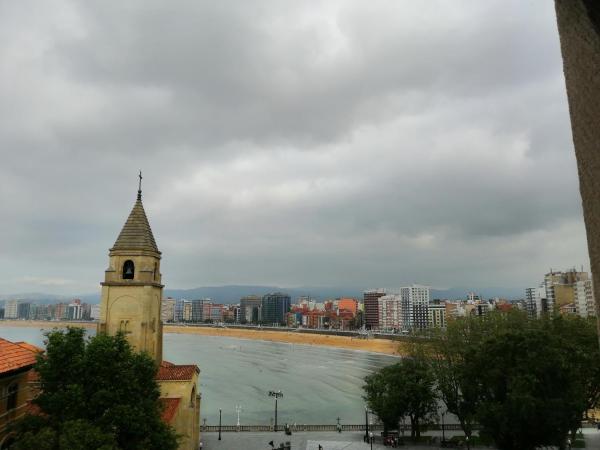ÁTico En Cimadevilla Mirando Al Mar - Gijón