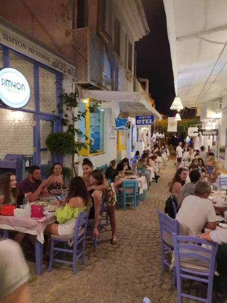 Dıonysos Otel & Adakahvaltı & Restoran - Bozcaada