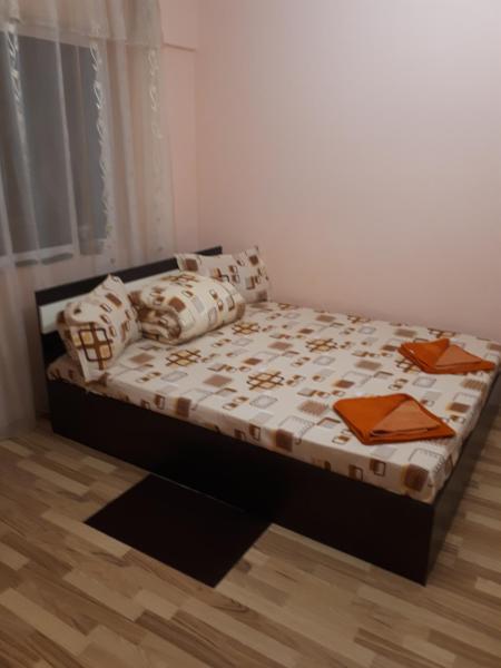 Apartament 2 Camere Semidecomandat "La Gicu" - Sulina