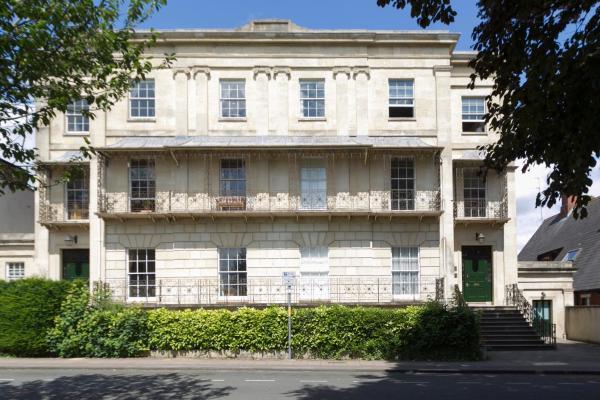 Judges Lodgings Hotel Apartments Gloucester Docks With Secure Parking - Gloucester