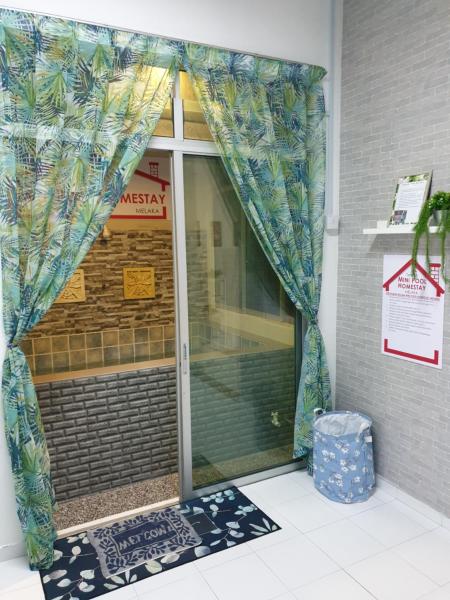 Teratak Mini Pool Homestay Melaka - Ayer Keroh