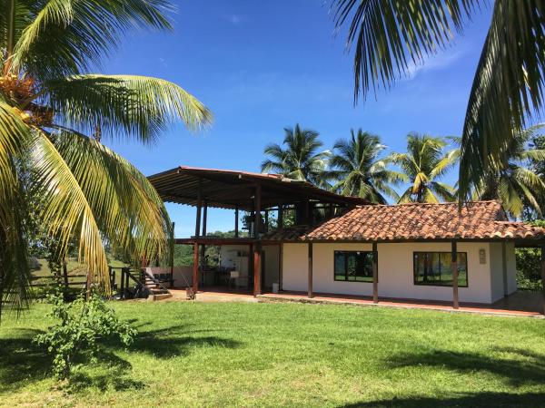 Finca En Doradal ( Hacienda Napoles Y Rio Claro ) - Cundinamarca