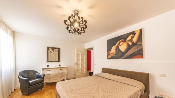 Ca' Emma San Marco - Canal View - Venice