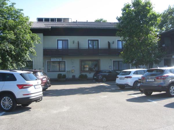 Gasthof Strobl Waldfrieden Garni - Attersee