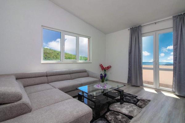 Conte ČIkara Apartment - Primošten