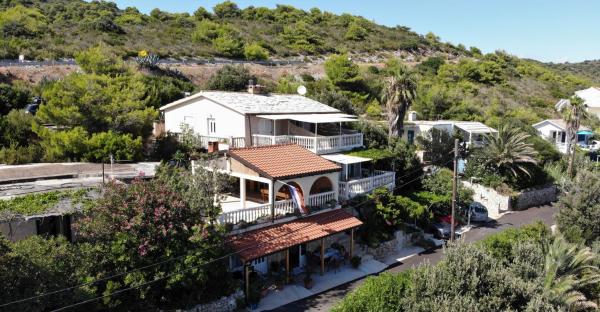 Apartments Uskok - Vis