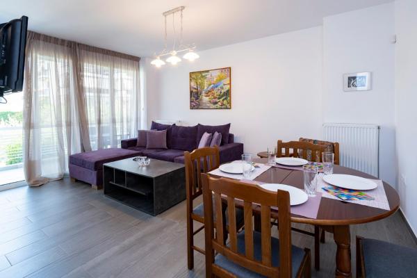 Beautifully Renovated Flat In Superb Location - Griechenland