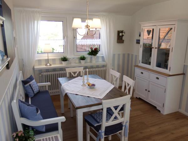 Ferienwohnung Seestern - Alte Schmiede Neugarmssiel - Spiekeroog