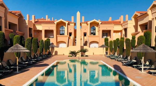 Luxury Apartment - T2 Vue Sur Piscine - Praia Da Luz - Faro District