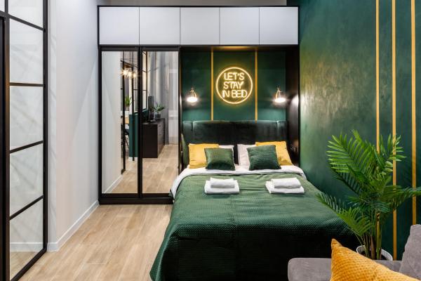 Emerald Lux Apartment. Liveinlviv - リヴィウ