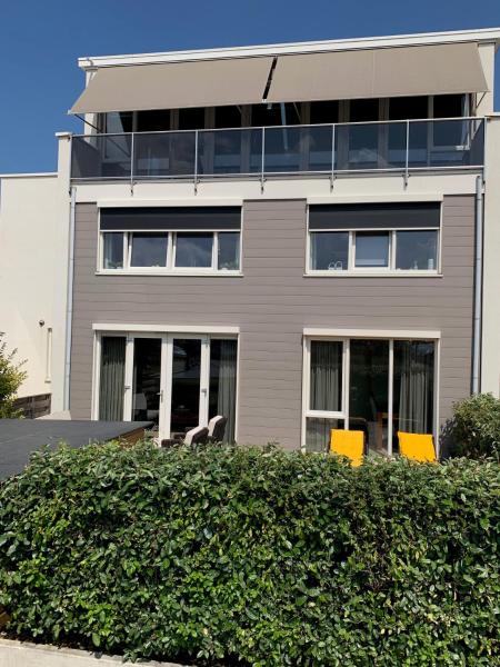Zilvermeeuw - Drieplassenweg - Leiden