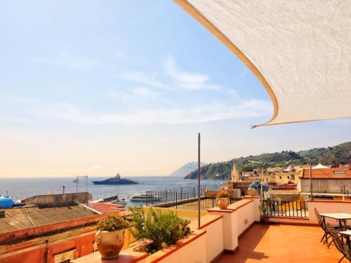 Enzoilnegro Home - Lipari