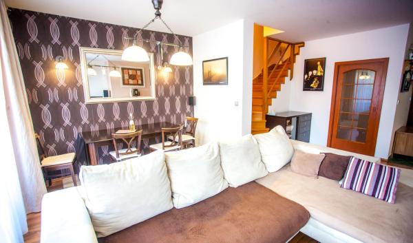 Prague Luxury Villa, Jacuzzi, Hi-speed Wifi, Hbo, Terrace - Kladno