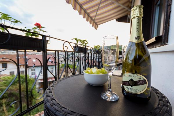 Apartment Zdravets, In The Heart Of The Old City - Veliko Tarnovo