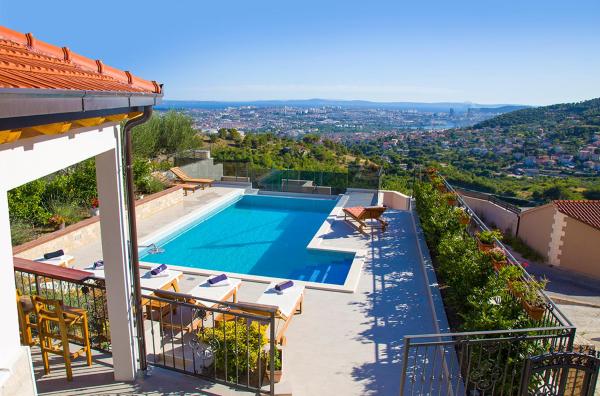 Apartment Bella Vista-heated Pool, Bbq, Panoramic View Near Split - Solin