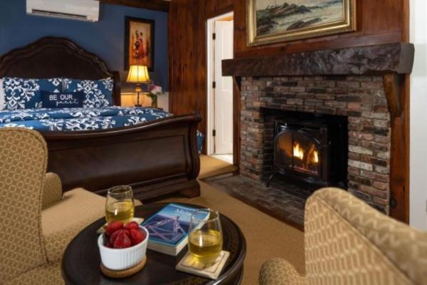 1802 House Bed & Breakfast - Kennebunkport, ME