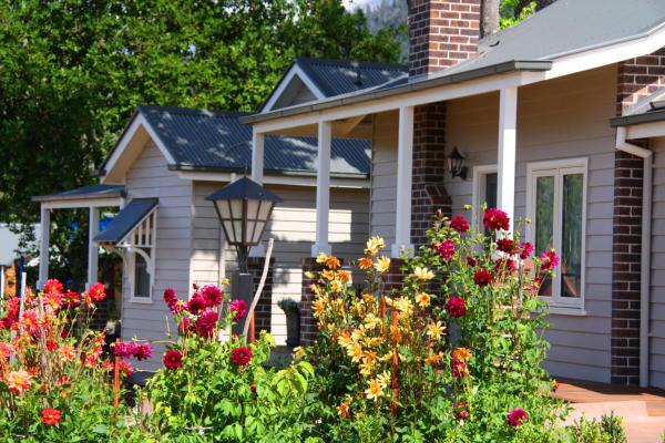Winter Cottage At Marysville Garden Cottages - Marysville