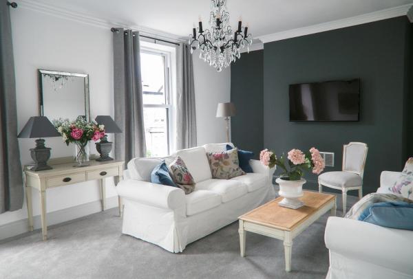 Oswald House Deluxe 3 Bedroom Apartment - Harrogate
