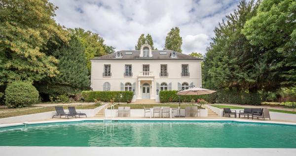 Privatelodge - Villa Avec Piscine En Bords De Marne - Montreuil, France