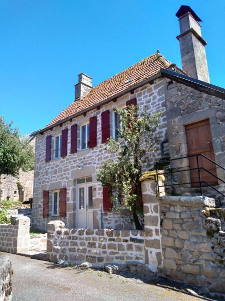 Maison Village Hautefage Avec Piscine Chauffée - Corrèze
