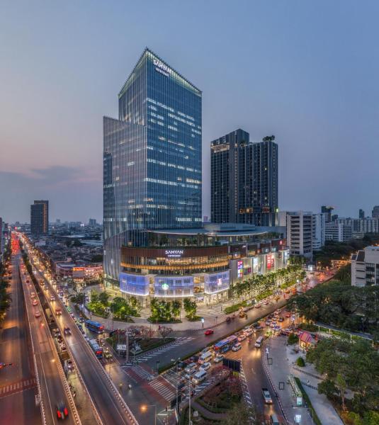 Triple Y Hotel - Khlong San