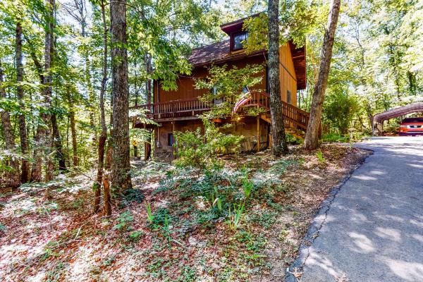 Hillcrest Lodge - Wears Valley, TN