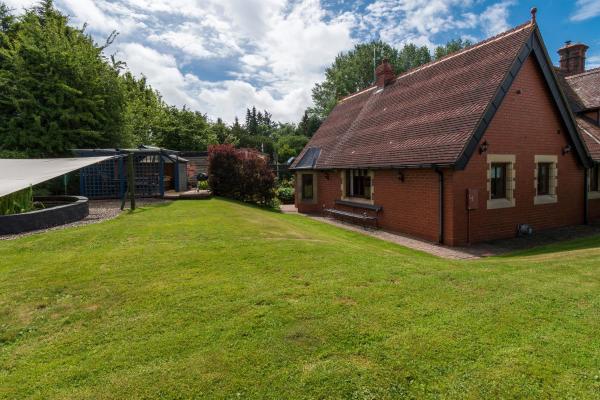 Finest Retreats - The Grove Annexe - North Wales