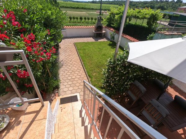Apartment Viti With Garden And Barbecue - Funtana