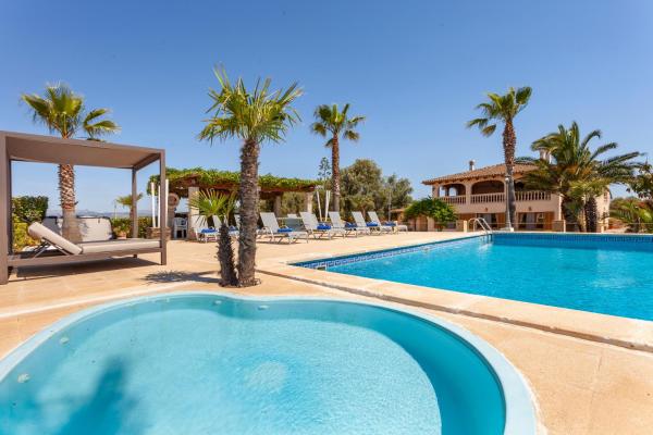 Villa In Can Picafort, Located In The Countryside, Near The Beach, Has 5 Bedroom - Can Picafort
