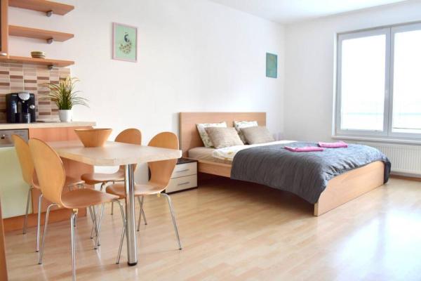 Modern Apartments - Airport 8mins - Aéroport de Prague-Václav-Havel (PRG)