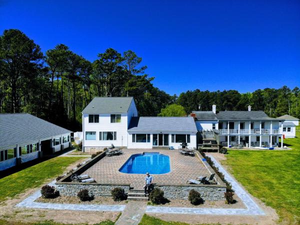 Bay Tree Manor - Chesapeake Bay