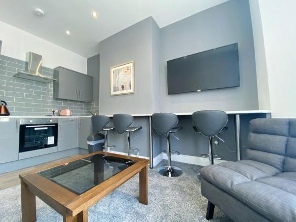 Mayfair Suite Sasco Apartments - Blackpool Zoo