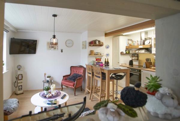 Romantic Klaksvik Apartment - 法羅群島