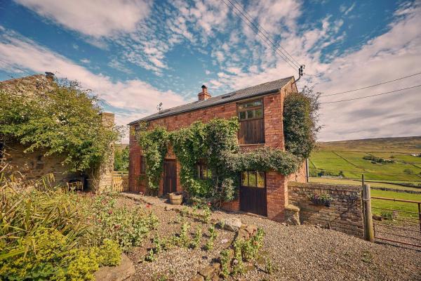 Host & Stay - The Red Brick Barn - Northumberland