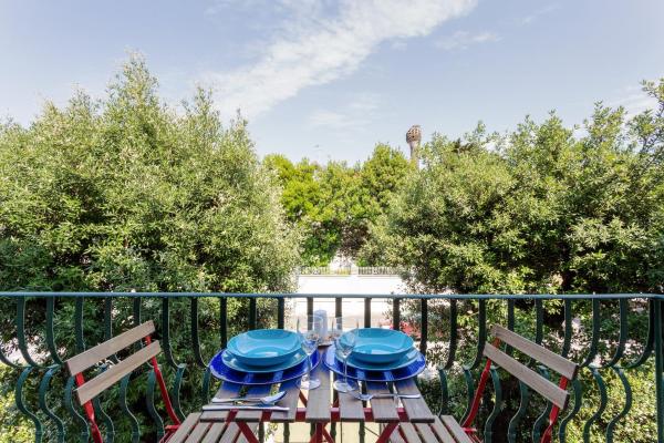 Guesthost - Casa Ginevra - 3 Minutes Walk From The Sea - Livorno