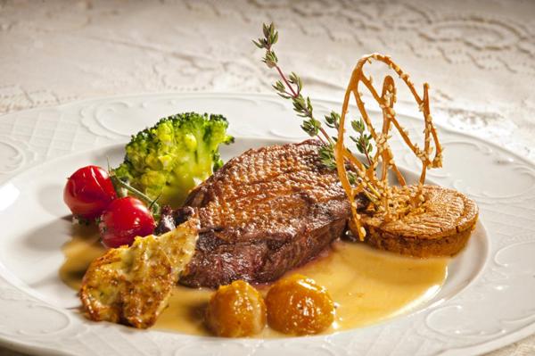 Château Des Monthairons Hôtel Restaurant Gastromaison Spa Privatif - Meuse