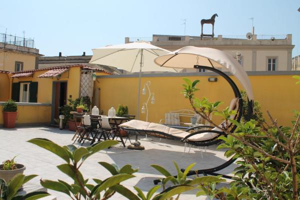 Art Terrace - Neapel