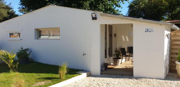 Les Pommes De Pin Gîte 2 à 4 Pers Les Mathes Proche Zoo La Palmyre - Arvert