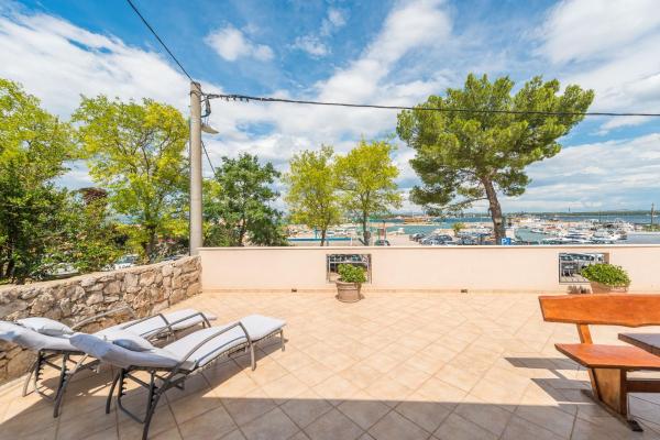 Marica - Biograd na Moru