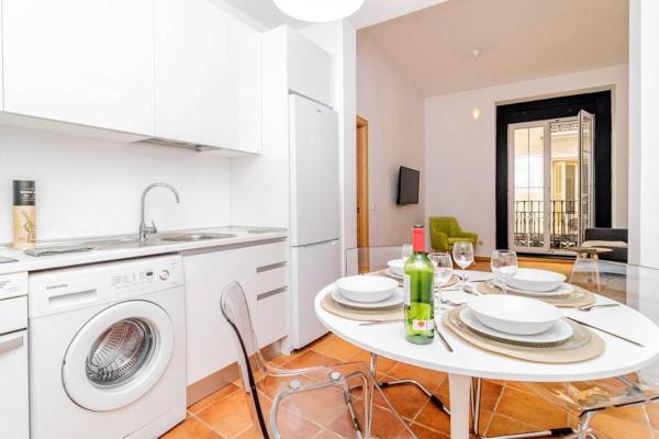 Bello Apartamento En Centro De Madrid, C/infantas 1-3 By Batuecas - Madrid