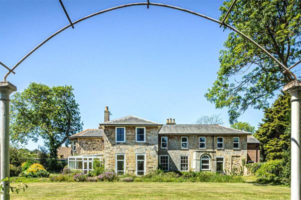 Cosy Wolf Bed & Breakfast - Lymington