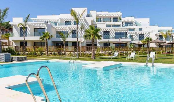 Luxury Secure Chic-hideaway In La Cala De Mijas With Sun-drenched Terrace, Spa & Gym - La Cala de Mijas