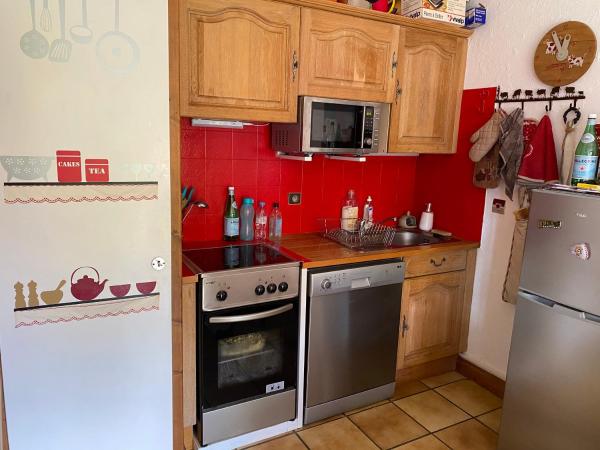 Sallanches 3101 Route De Nant Cruy Immeuble Le Grand R - Ibis Budget Sallanches
