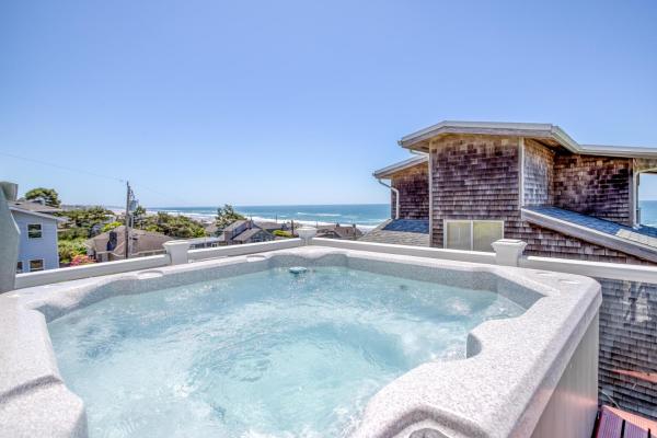 Bainbridge House - Lincoln City, OR