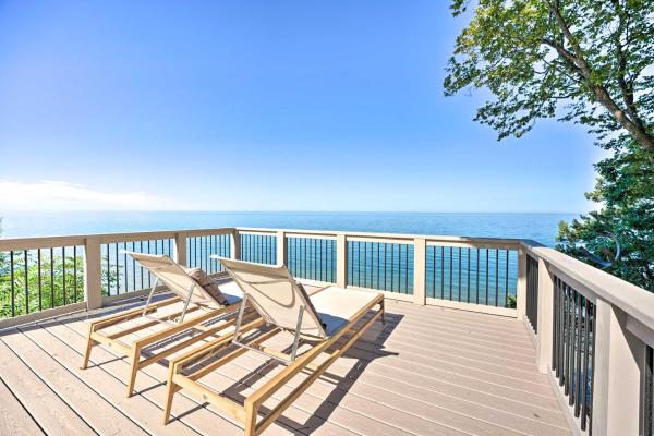 Modern Lake Michigan Home With 3 Lakefront Decks! - Holland State Park, Holland