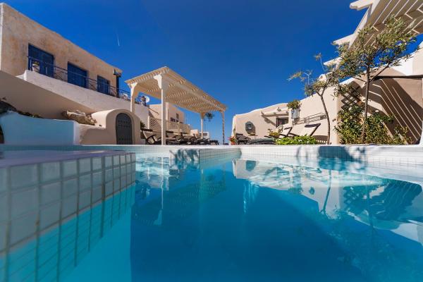 Lotza Studios - Oia