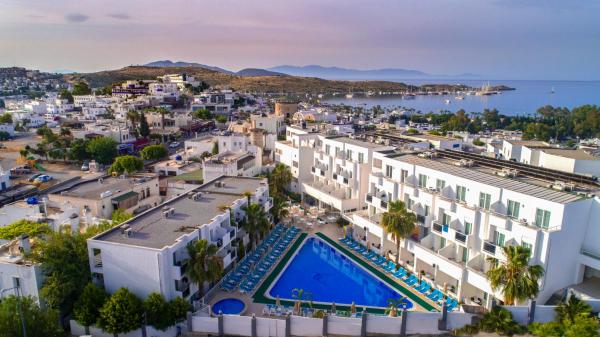 Club Shark Hotel - Göltürkbükü