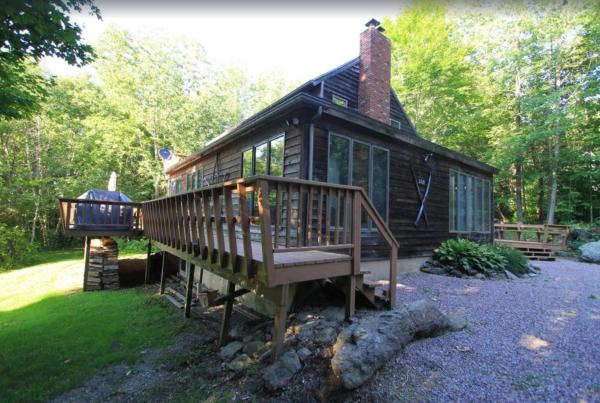 Quaint Stowe Cabin - Stowe, VT