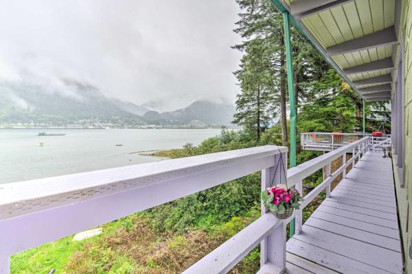 Waterfront House With Glacial Views - Near Downtown! - Juneau, AK