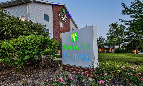 Holiday Inn Express Chicago Northwest-vernon Hills By Ihg - Arlington Heights, IL